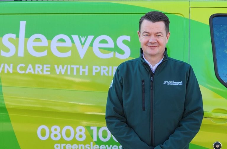 Lawn Care Services in Cambridge & Newmarket | Greensleeves